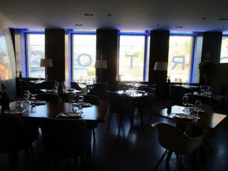 Trendy rooftop bar en terrace lounge in Gaia (Porto) - Follow my footprints