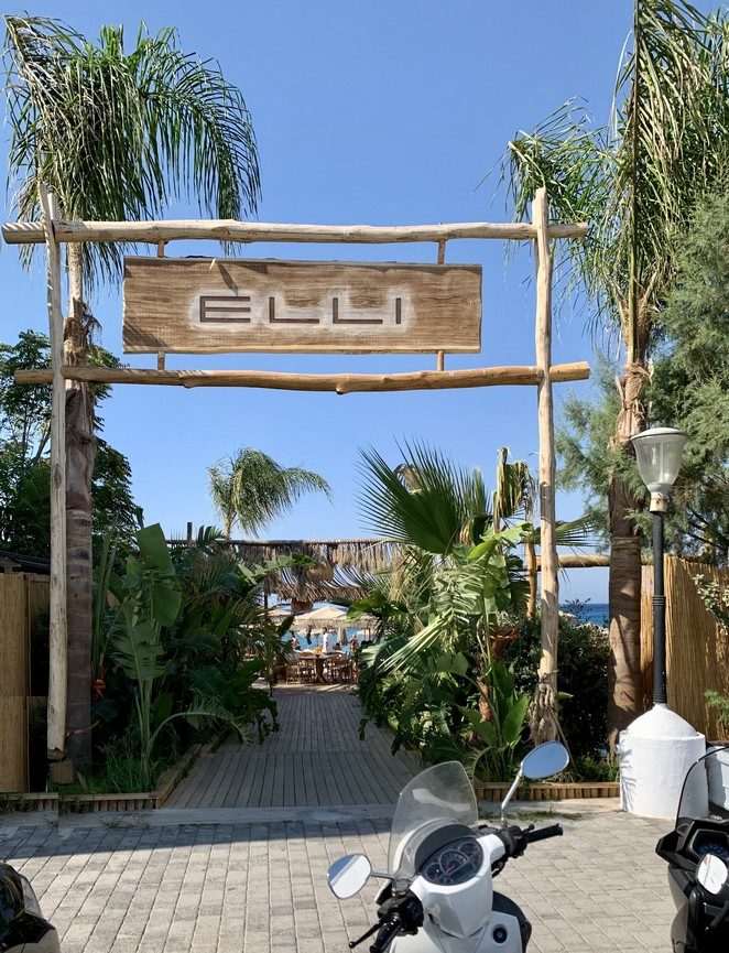 7 coole beach clubs op Elli Beach: trendy beach bars Rhodes Town ...