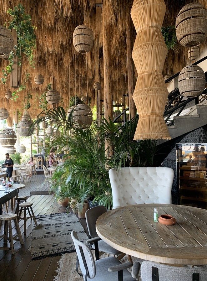 7 coole beach clubs op Elli Beach: trendy beach bars Rhodes Town ...