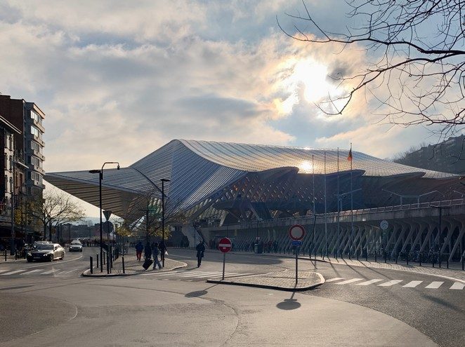 Station Luik-Guillemins, het fotogenieke treinstation van Luik (Liège ...